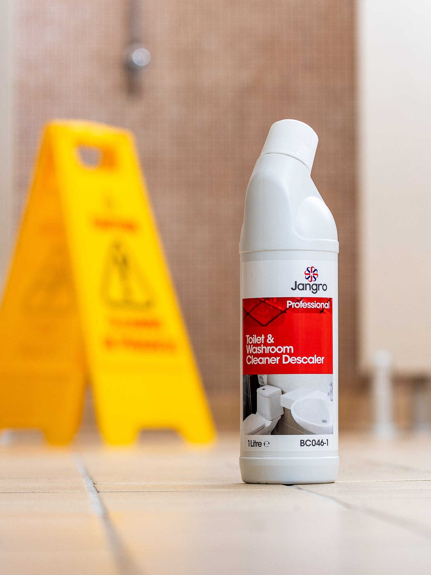 Jangro Toilet & Washroom Cleaner Descaler 1L